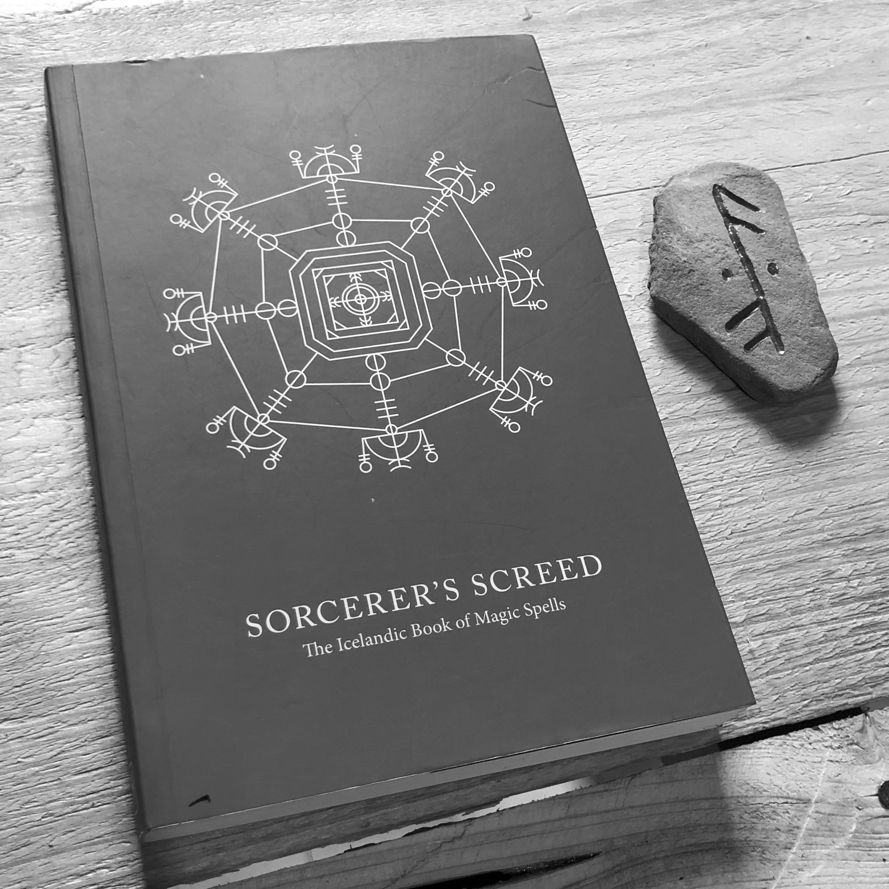 Book Review: Sorcerer’s Screed – Sun Archer : The Pursuit of the ...